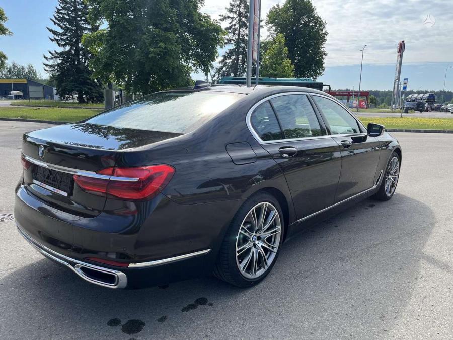 Brūns BMW 740 2016 Tauragė, ar dzinēja tilpumu 2.00 L un nobraukumu 147 tūkst. km par 27900 €, foto 5 vietnē AUTOMOTO.COM.LV