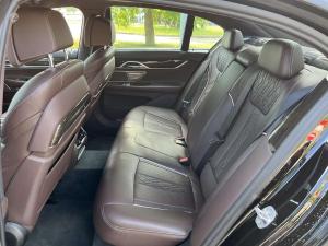 Brūns BMW 740 2016 Tauragė, ar dzinēja tilpumu 2.00 L un nobraukumu 147 tūkst. km par 27900 €, foto 17 vietnē AUTOMOTO.COM.LV