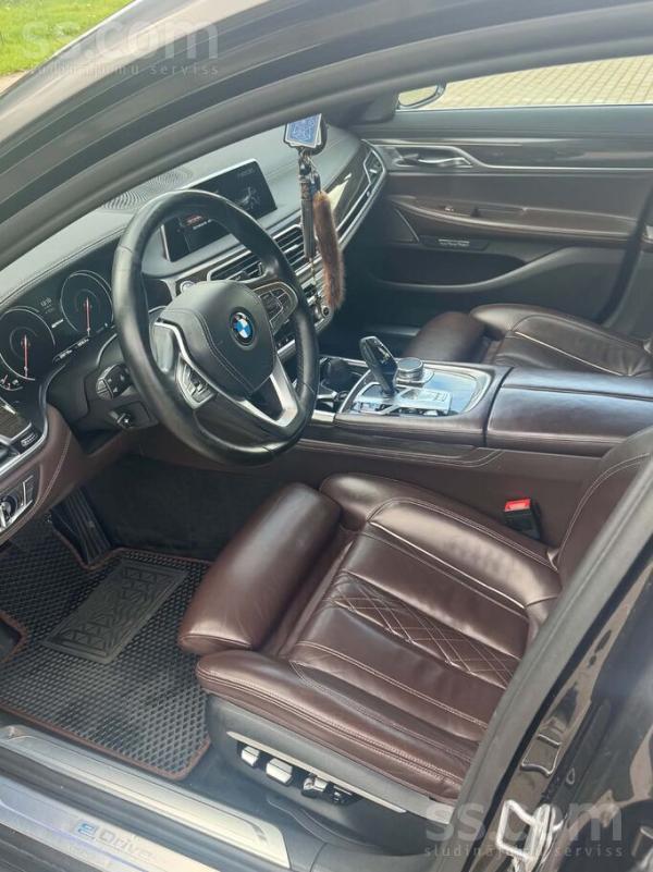 BMW 740 2016 RÄzekne vietnÄ BrÅ«ns BMW 740 2016 RÄzekne, ar dzinÄja tilpumu 2.00 L un nobraukumu 200 tÅ«kst. km par 31250 ā¬, foto 3 vietnÄ AUTOMOTO.COM.LV
