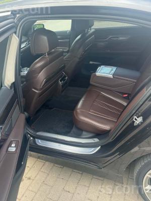Brūns BMW 740 2016 Rēzekne, ar dzinēja tilpumu 2.00 L un nobraukumu 200 tūkst. km par 31250 €, foto 10 vietnē AUTOMOTO.COM.LV