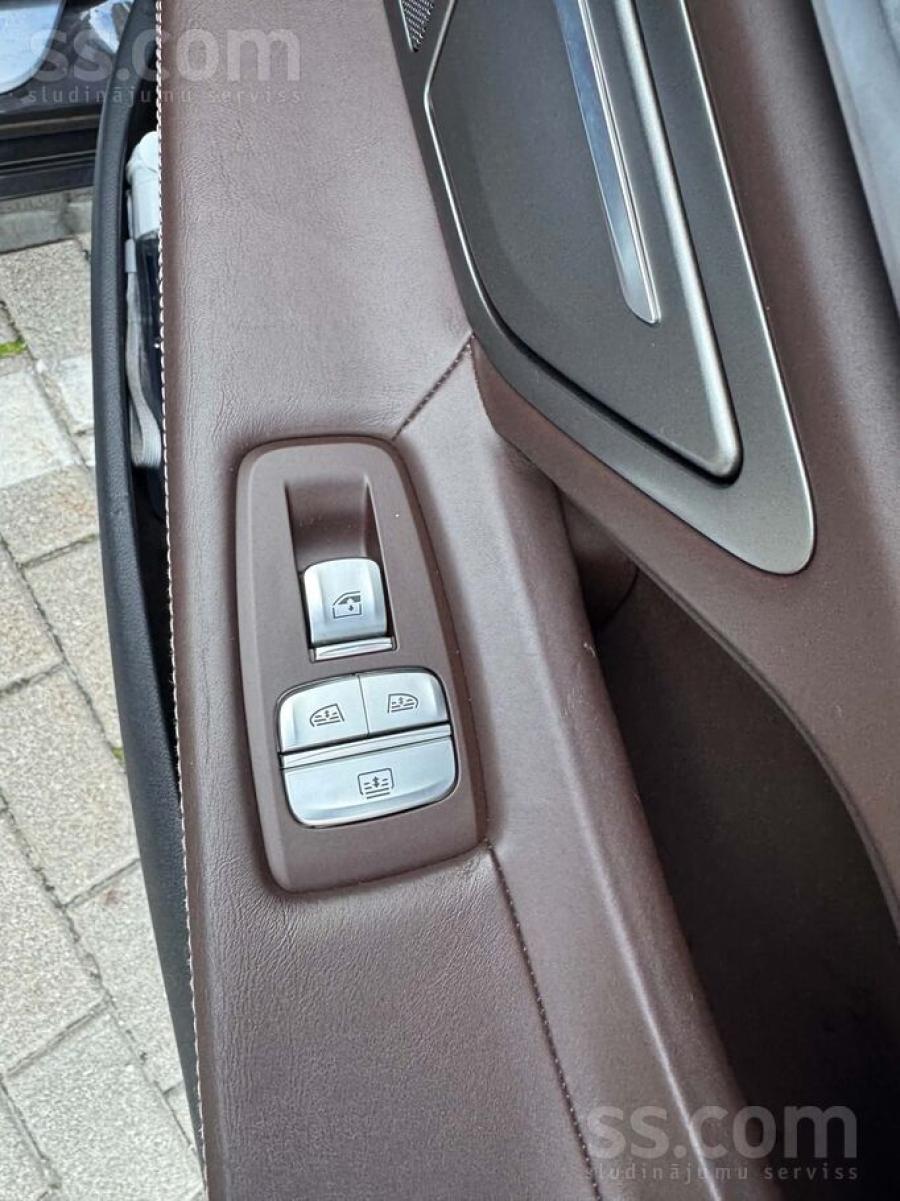 Brūns BMW 740 2016 Rēzekne, ar dzinēja tilpumu 2.00 L un nobraukumu 200 tūkst. km par 31250 €, foto 11 vietnē AUTOMOTO.COM.LV