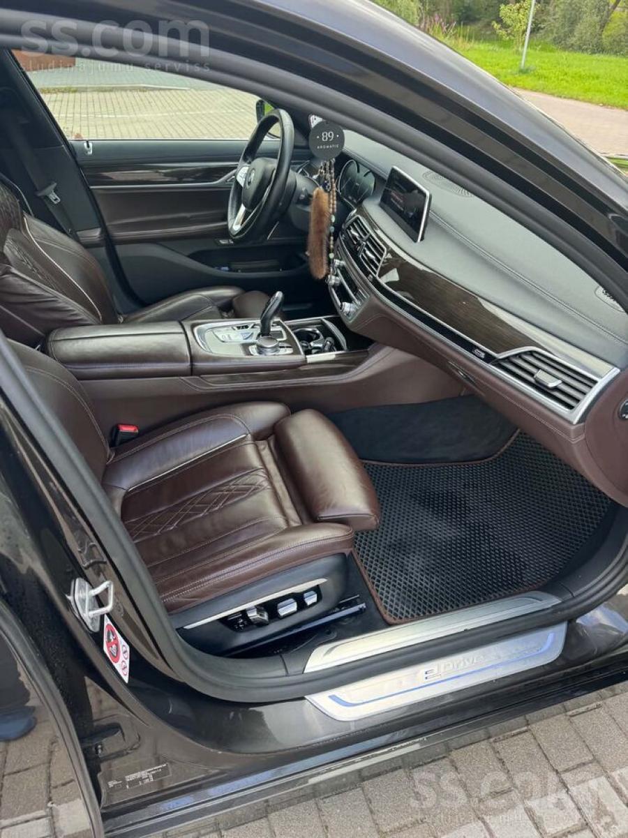 Brūns BMW 740 2016 Rēzekne, ar dzinēja tilpumu 2.00 L un nobraukumu 200 tūkst. km par 31250 €, foto 13 vietnē AUTOMOTO.COM.LV