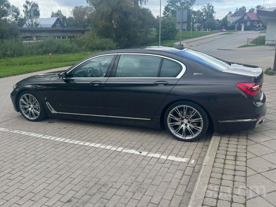Brūns BMW 740 2016 Rēzekne, ar dzinēja tilpumu 2.00 L un nobraukumu 200 tūkst. km par 31250 €, foto 14 vietnē AUTOMOTO.COM.LV