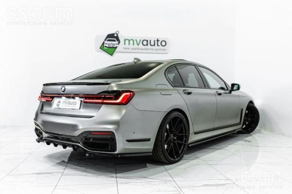 Brūns BMW 740 2021 Tallina, ar dzinēja tilpumu 3.00 L un nobraukumu 91 tūkst. km par 53990 €, foto 10 vietnē AUTOMOTO.COM.LV