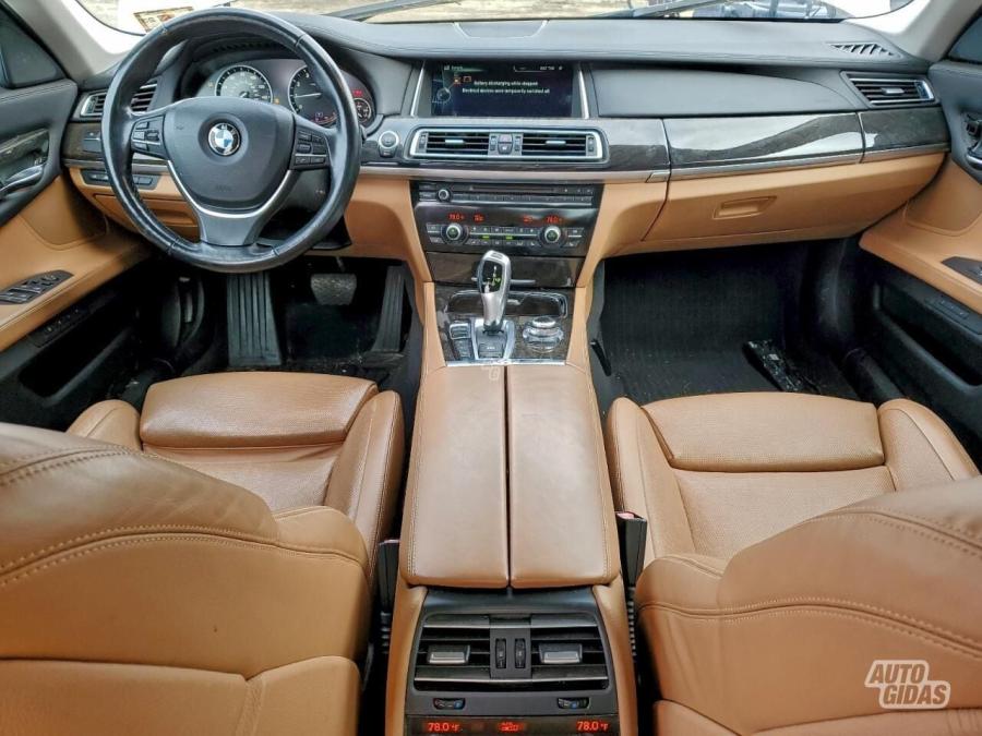 BMW 740 2013 Šilutė, ar dzinēja tilpumu 3.00 L un nobraukumu 132 tūkst. km par 8750 €, foto 7 vietnē AUTOMOTO.COM.LV