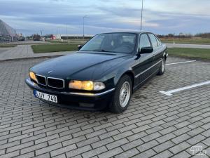 Зеленый БМВ 740 1995 в Паневежис, объемом двигателя 4.00 л и пробегом 274 тыс. км за 7000 €, фото 4 на AUTOMOTO.COM.LV