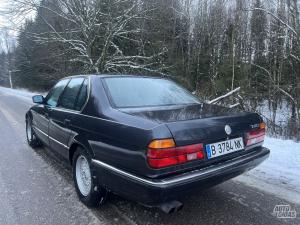 Pelēks BMW 740 1992 Šilutė, ar dzinēja tilpumu 4.00 L un nobraukumu 280 tūkst. km par 7000 €, foto 5 vietnē AUTOMOTO.COM.LV