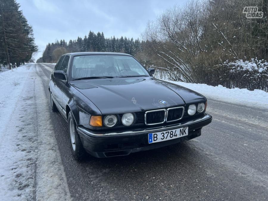 Pelēks BMW 740 1992 Šilutė, ar dzinēja tilpumu 4.00 L un nobraukumu 280 tūkst. km par 7000 €, foto 8 vietnē AUTOMOTO.COM.LV