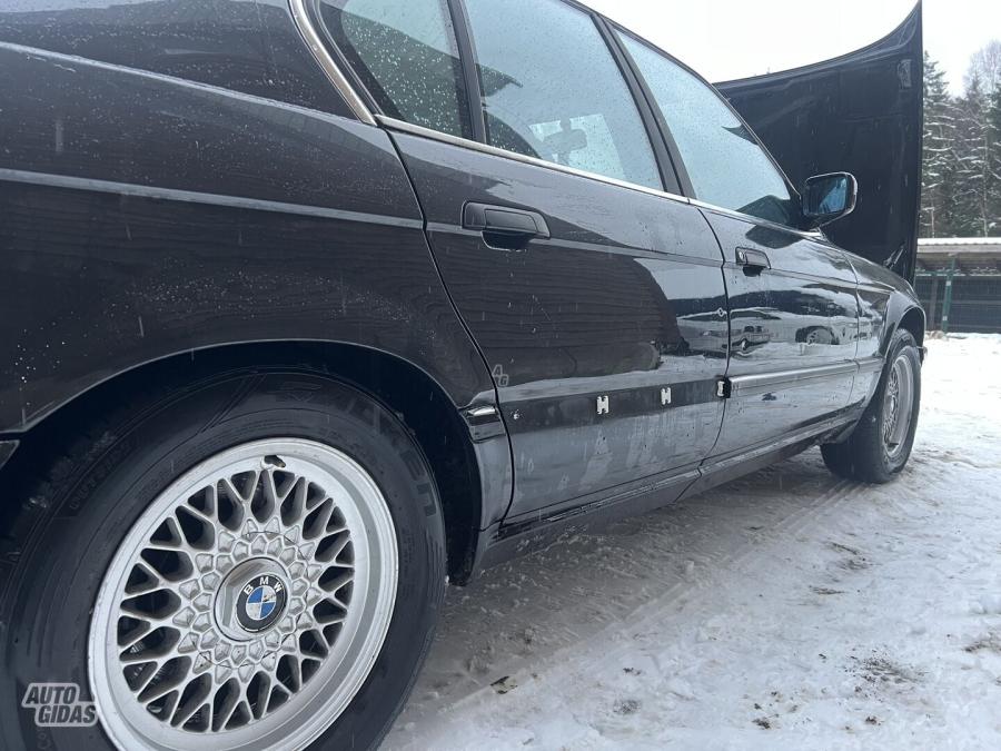 Pelēks BMW 740 1992 Šilutė, ar dzinēja tilpumu 4.00 L un nobraukumu 280 tūkst. km par 7000 €, foto 11 vietnē AUTOMOTO.COM.LV