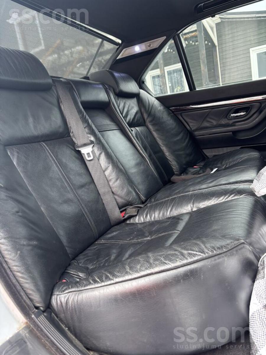 Pelēks BMW 740 1997 Rēzekne, ar dzinēja tilpumu 4.40 L un nobraukumu 433 tūkst. km par 4999 €, foto 7 vietnē AUTOMOTO.COM.LV