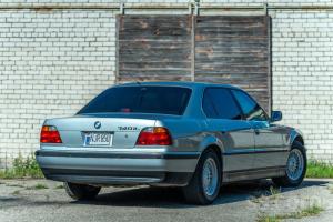 Grey BMW 740 1997 in Riga, with an engine capacity of 4.00 L and mileage of 230 thousand km for 15000 €, photo 4 on AUTOMOTO.COM.LV