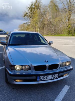 Grey BMW 740 1998 in Alytus, with an engine capacity of 4.40 L and mileage of 260 thousand km for 3300 €, photo 9 on AUTOMOTO.COM.LV