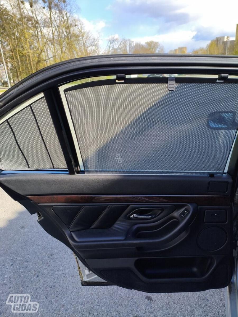 Grey BMW 740 1998 in Alytus, with an engine capacity of 4.40 L and mileage of 260 thousand km for 3300 €, photo 15 on AUTOMOTO.COM.LV