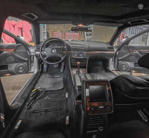 Pelēks BMW 740 2000 Kauņa, ar dzinēja tilpumu 3.90 L un nobraukumu 326 tūkst. km par 8000 €, foto 8 vietnē AUTOMOTO.COM.LV