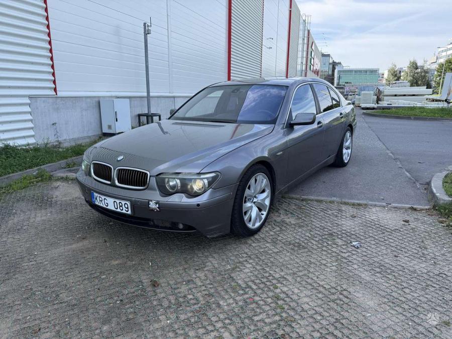Grey BMW 740 2002 in Vilnius, with an engine capacity of 3.90 L and mileage of 230 thousand km for 1850 €, photo 1 on AUTOMOTO.COM.LV