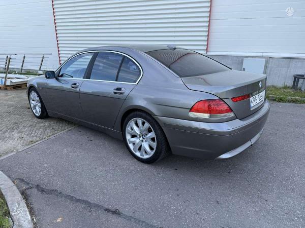 Grey BMW 740 2002 in Vilnius, with an engine capacity of 3.90 L and mileage of 230 thousand km for 1850 €, photo 5 on AUTOMOTO.COM.LV