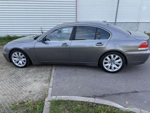 Grey BMW 740 2002 in Vilnius, with an engine capacity of 3.90 L and mileage of 230 thousand km for 1850 €, photo 6 on AUTOMOTO.COM.LV