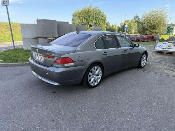 BMW 740 2002 Viļņa vietnē Pelēks BMW 740 2002 Viļņa, ar dzinēja tilpumu 3.90 L un nobraukumu 220 tūkst. km par 1650 €, foto 4 vietnē AUTOMOTO.COM.LV