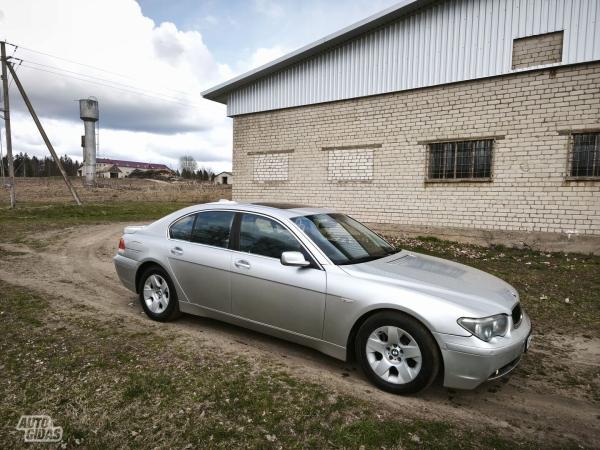 Pelēks BMW 740 2003 Ignalina, ar dzinēja tilpumu 3.90 L un nobraukumu 271 tūkst. km par 2999 €, foto 1 vietnē AUTOMOTO.COM.LV