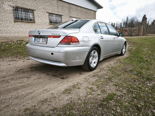Pelēks BMW 740 2003 Ignalina, ar dzinēja tilpumu 3.90 L un nobraukumu 271 tūkst. km par 2999 €, foto 3 vietnē AUTOMOTO.COM.LV