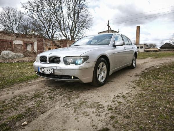 Pelēks BMW 740 2003 Ignalina, ar dzinēja tilpumu 3.90 L un nobraukumu 271 tūkst. km par 2999 €, foto 4 vietnē AUTOMOTO.COM.LV
