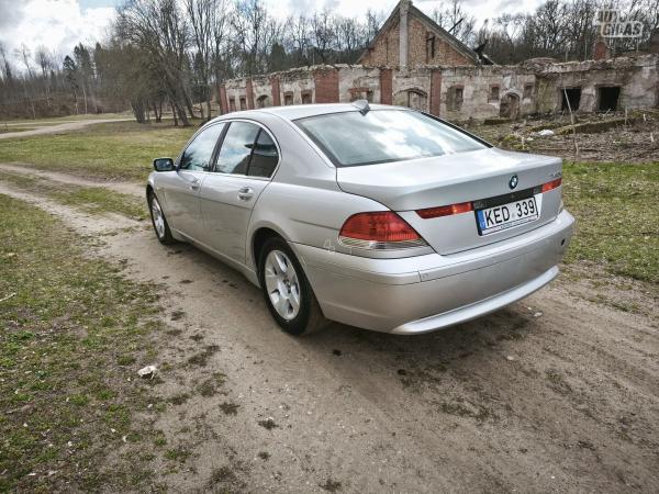 Pelēks BMW 740 2003 Ignalina, ar dzinēja tilpumu 3.90 L un nobraukumu 271 tūkst. km par 2999 €, foto 9 vietnē AUTOMOTO.COM.LV