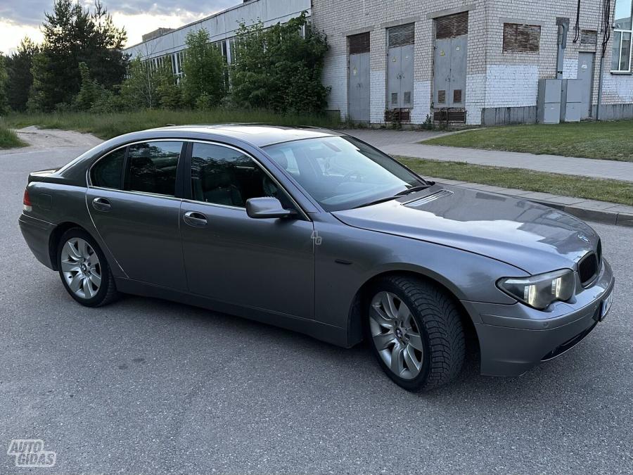 Grey BMW 740 2003 in Vilnius, with an engine capacity of 4.00 L and mileage of 360 thousand km for 2250 €, photo 4 on AUTOMOTO.COM.LV