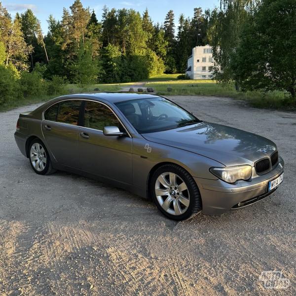 Grey BMW 740 2003 in Vilnius, with an engine capacity of 4.00 L and mileage of 360 thousand km for 2250 €, photo 5 on AUTOMOTO.COM.LV