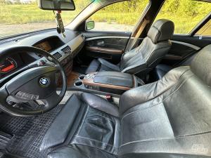 Grey BMW 740 2003 in Vilnius, with an engine capacity of 4.00 L and mileage of 360 thousand km for 2250 €, photo 9 on AUTOMOTO.COM.LV