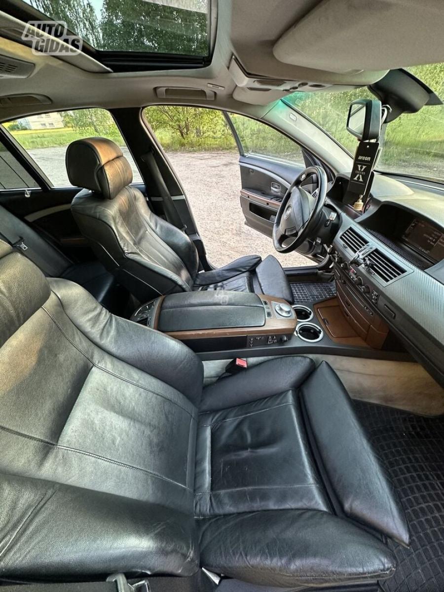 Grey BMW 740 2003 in Vilnius, with an engine capacity of 4.00 L and mileage of 360 thousand km for 2250 €, photo 11 on AUTOMOTO.COM.LV