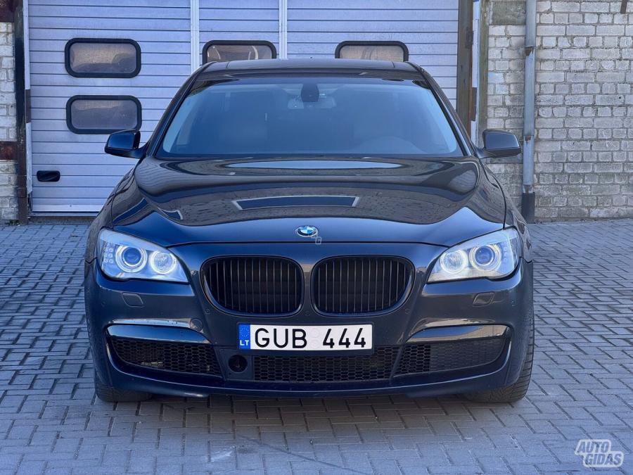 Pelēks BMW 740 2009 Kretinga, ar dzinēja tilpumu 3.00 L un nobraukumu 219 tūkst. km par 13499 €, foto 3 vietnē AUTOMOTO.COM.LV