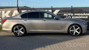 Pelēks BMW 740 2009 Liepāja, ar dzinēja tilpumu 3.00 L un nobraukumu 209 tūkst. km par 8950 €, foto 4 vietnē AUTOMOTO.COM.LV
