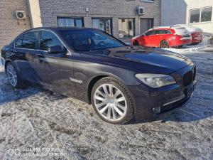Grey BMW 740 2010 in Prienai, with an engine capacity of 2.99 L and mileage of 241 thousand km for 10999 €, photo 4 on AUTOMOTO.COM.LV