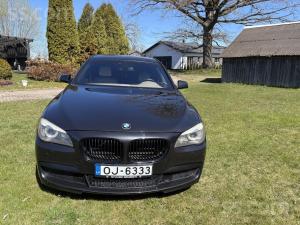 Grey BMW 740 2010 in Riga, with an engine capacity of 3.00 L and mileage of 406 thousand km for 11500 €, photo 3 on AUTOMOTO.COM.LV