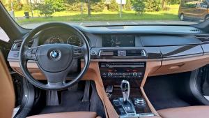 Grey BMW 740 2010 in Klaipeda, with an engine capacity of 3.00 L and mileage of 256 thousand km for 9250 €, photo 9 on AUTOMOTO.COM.LV