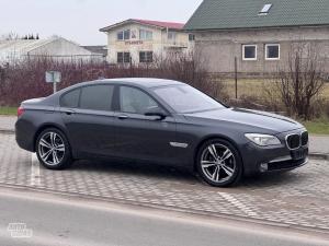 Pelēks BMW 740 2011 Kretinga, ar dzinēja tilpumu 3.00 L un nobraukumu 220 tūkst. km par 8500 €, foto 4 vietnē AUTOMOTO.COM.LV