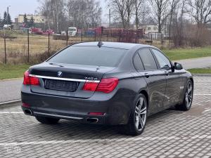 Pelēks BMW 740 2011 Kretinga, ar dzinēja tilpumu 3.00 L un nobraukumu 220 tūkst. km par 8500 €, foto 5 vietnē AUTOMOTO.COM.LV
