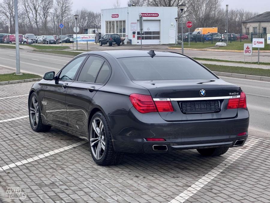 Pelēks BMW 740 2011 Kretinga, ar dzinēja tilpumu 3.00 L un nobraukumu 220 tūkst. km par 8500 €, foto 7 vietnē AUTOMOTO.COM.LV