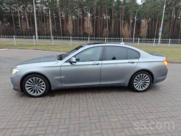 Серый БМВ 740 2011 в Рига, объемом двигателя 3.00 л и пробегом 245 тыс. км за 8000 €, фото 2 на AUTOMOTO.COM.LV