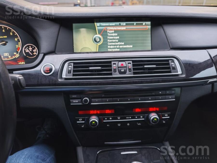 Pelēks BMW 740 2011 Rīga, ar dzinēja tilpumu 3.00 L un nobraukumu 245 tūkst. km par 8000 €, foto 15 vietnē AUTOMOTO.COM.LV