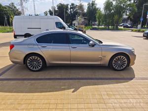 Pelēks BMW 740 2011 Rīga, ar dzinēja tilpumu 3.00 L un nobraukumu 265 tūkst. km par 10000 €, foto 4 vietnē AUTOMOTO.COM.LV