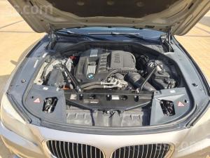 Pelēks BMW 740 2011 Rīga, ar dzinēja tilpumu 3.00 L un nobraukumu 265 tūkst. km par 10000 €, foto 22 vietnē AUTOMOTO.COM.LV