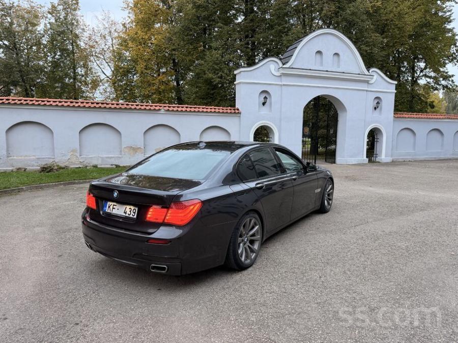 Серый БМВ 740 2011 в Елгава, объемом двигателя 3.00 л и пробегом 238 тыс. км за 13500 €, фото 4 на AUTOMOTO.COM.LV