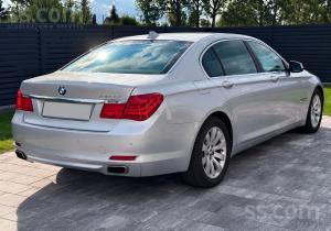 Grey BMW 740 2011 in Riga, with an engine capacity of 3.00 L and mileage of 220 thousand km for 7500 €, photo 4 on AUTOMOTO.COM.LV