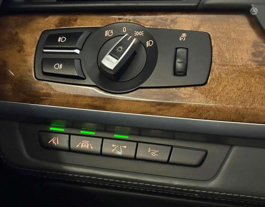 Pelēks BMW 740 2012 Marijampole, ar dzinēja tilpumu 2.99 L un nobraukumu 265 tūkst. km par 13500 €, foto 18 vietnē AUTOMOTO.COM.LV