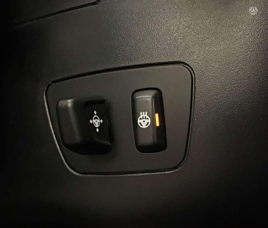 Pelēks BMW 740 2012 Marijampole, ar dzinēja tilpumu 2.99 L un nobraukumu 265 tūkst. km par 13500 €, foto 28 vietnē AUTOMOTO.COM.LV