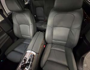 Pelēks BMW 740 2012 Marijampole, ar dzinēja tilpumu 2.99 L un nobraukumu 265 tūkst. km par 13500 €, foto 31 vietnē AUTOMOTO.COM.LV
