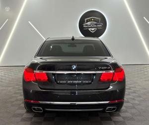 Pelēks BMW 740 2012 Marijampole, ar dzinēja tilpumu 2.99 L un nobraukumu 265 tūkst. km par 13500 €, foto 36 vietnē AUTOMOTO.COM.LV