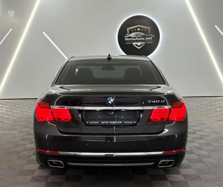 Pelēks BMW 740 2012 Marijampole, ar dzinēja tilpumu 2.99 L un nobraukumu 265 tūkst. km par 13500 €, foto 36 vietnē AUTOMOTO.COM.LV