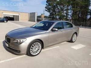 Pelēks BMW 740 2012 Rīga, ar dzinēja tilpumu 3.00 L un nobraukumu 229 tūkst. km par 14300 €, foto  vietnē AUTOMOTO.COM.LV
